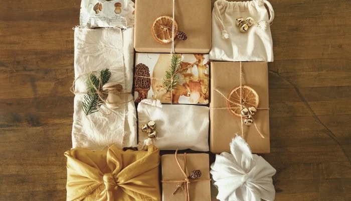 12 Green Gift Wrapping Ideas